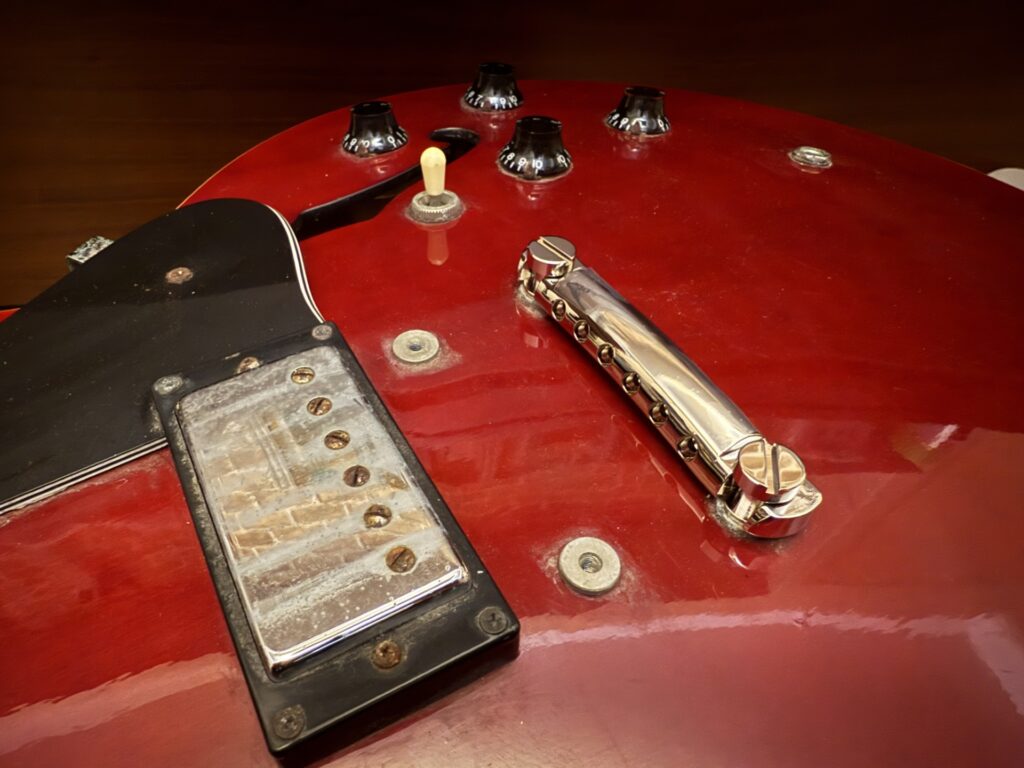 Eric Clapton’s Gibson ES-335(1964)…episode no.1!! – MJ Official